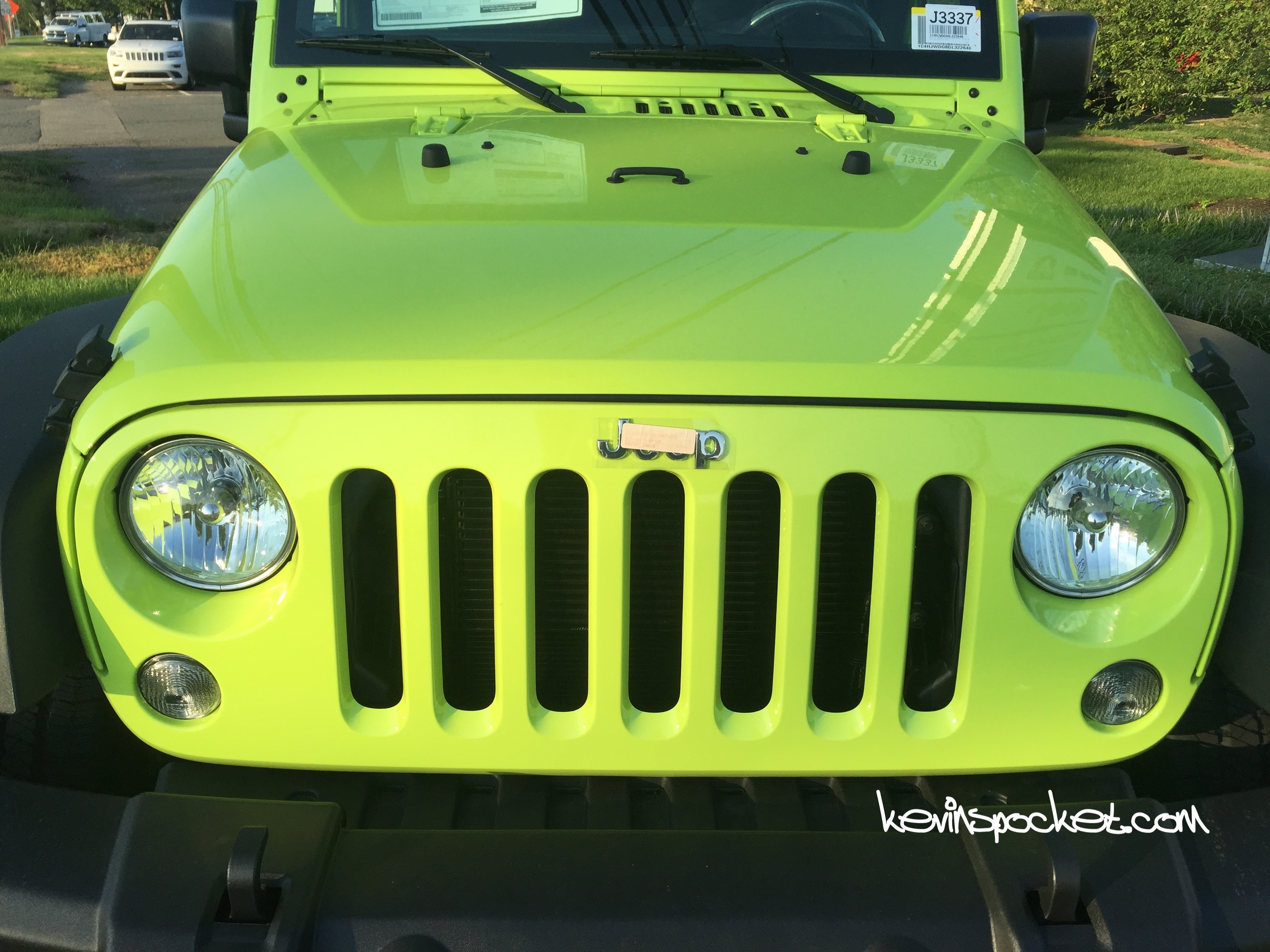 Hyper Green Wrangler is hyper! – kevinspocket